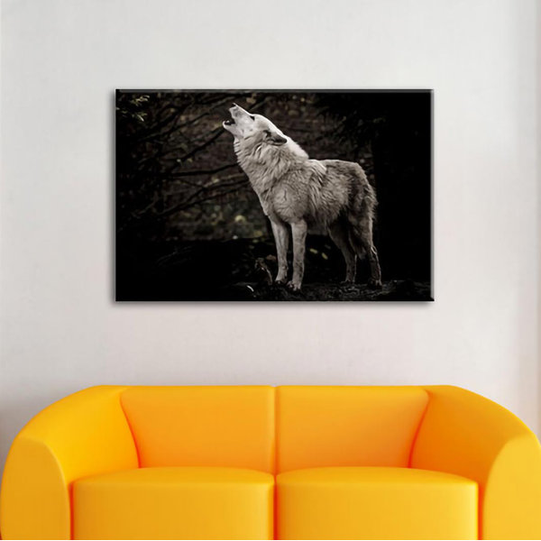 Alpen Home Leinwandbild Weißer heulender Wolf im Wald | Wayfair.de